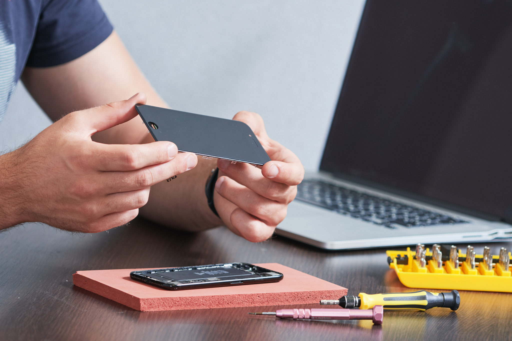 iPhone 12 Won't Turn On? Quick Fix Solutions Here! - Tech With Tech