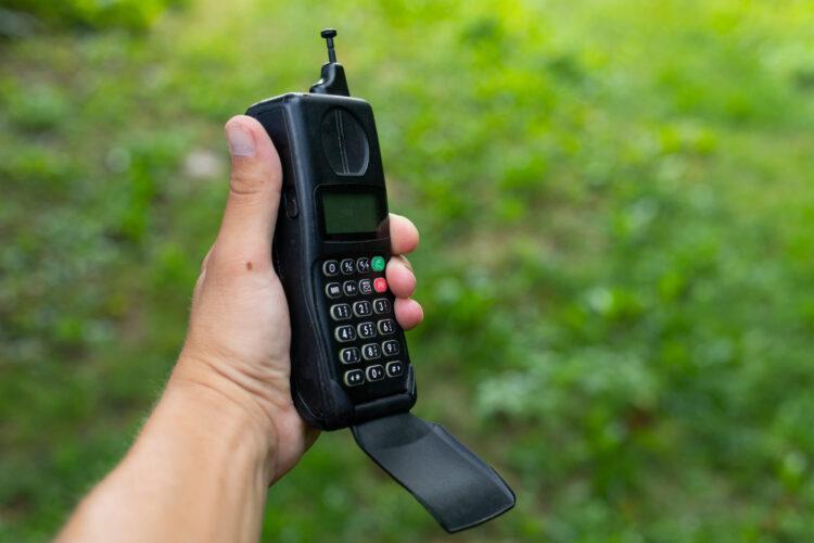 1980s Cell Phones and Their Modern Revival